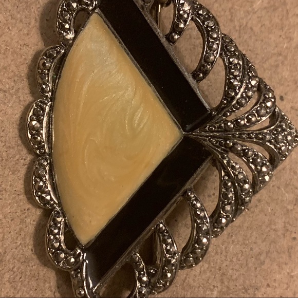 Jewelry | Vintage Fan Brooch | Poshmark